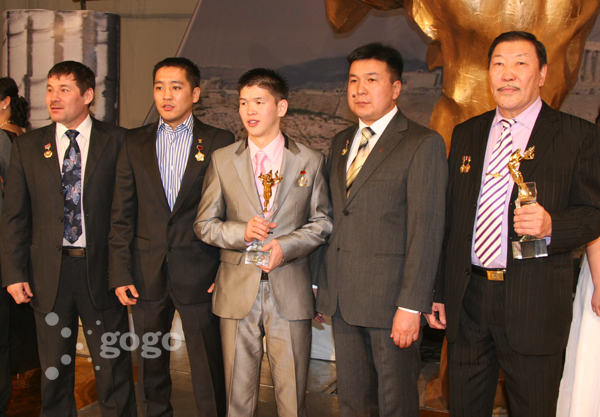 П.Сэрдамба, Х.Цагаанбаатар нар “Шилдгийн шилдэг” тамирчнаар шалгарлаа