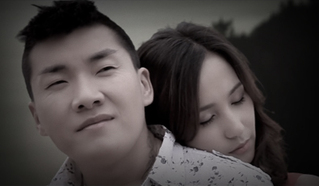 GoGo.mn сайт 2013 оны есдүгээр сарын шилдэг 10 дууг танилцуулж байна