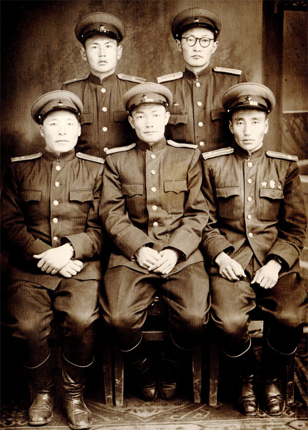 Эх орны хүү холбоочин, тагнуулч