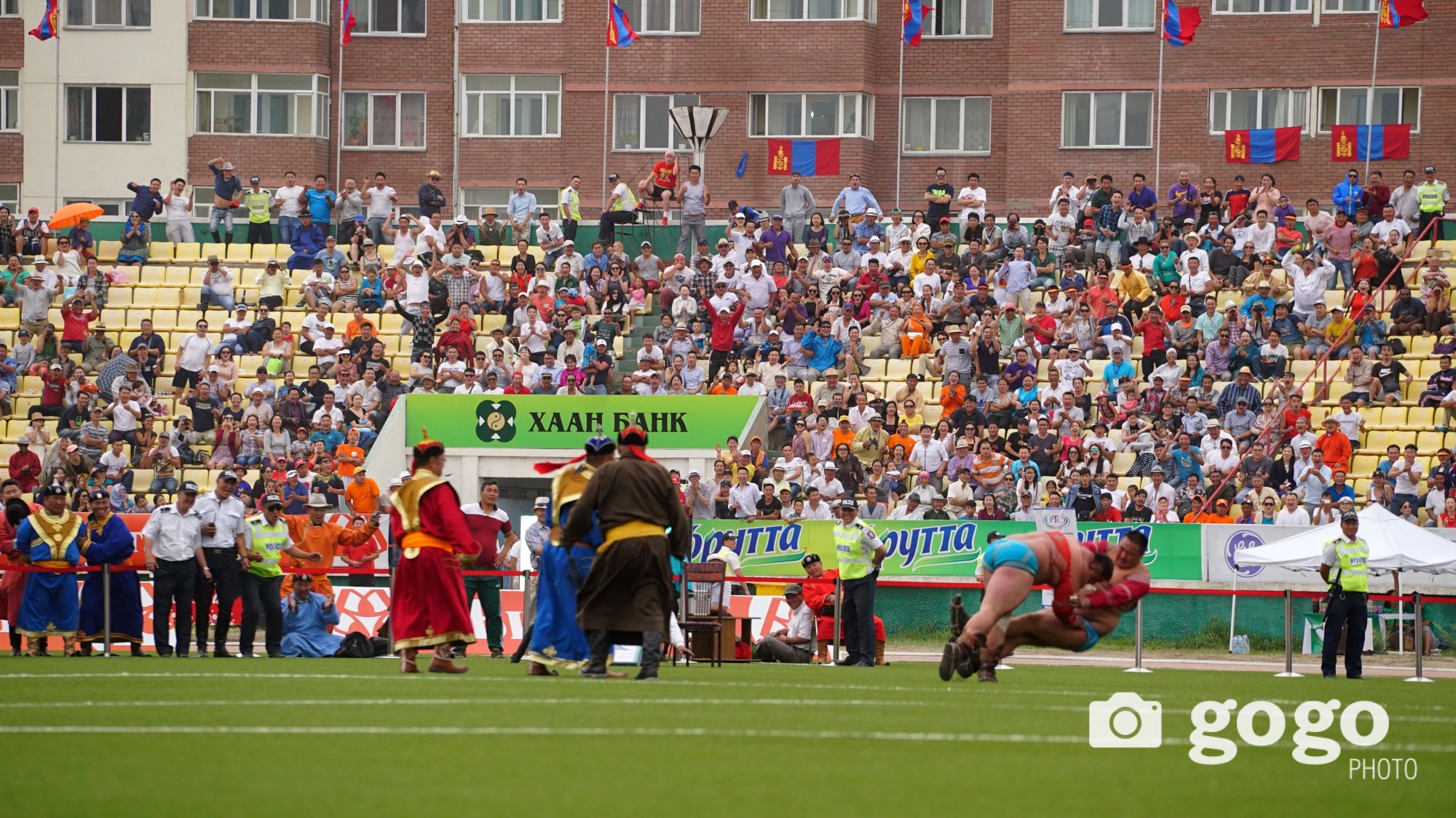 ФОТО 2010 2015 оны баяр наадмын үзүүр түрүүний бөх