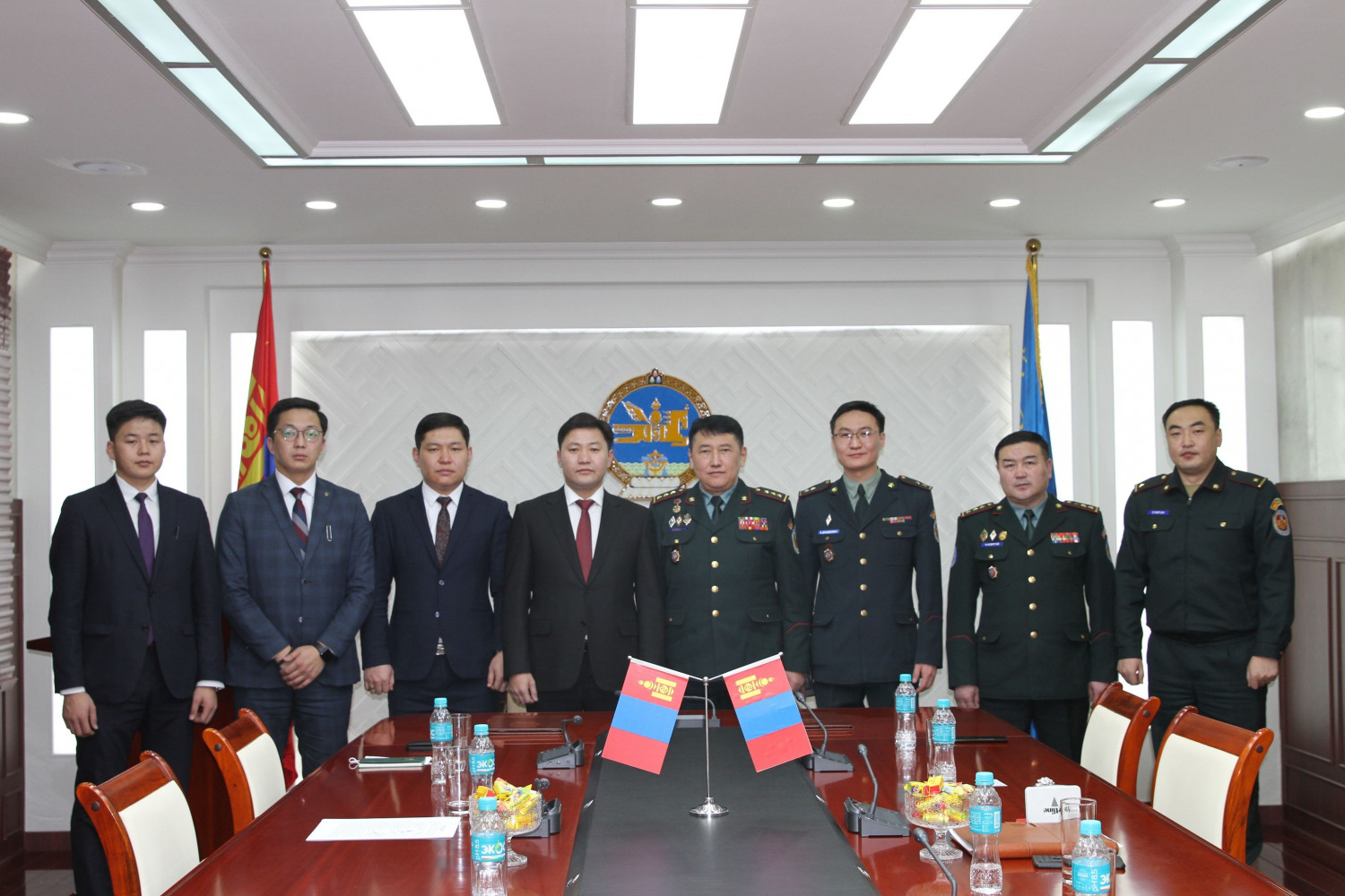 Газрын эрхийг түдгэлзүүлэх сэргээх асуудлыг цахимаар шийдвэрлэх боломжтой боллоо