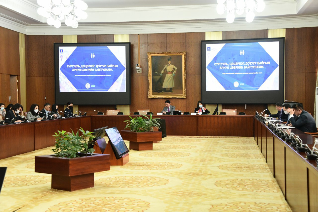 Л Энх Амгалан Сургууль цэцэрлэгийн нүхэн жорлонгийн ₮100 тэрбумыг гарын салаагаар урсгаж болохгүй