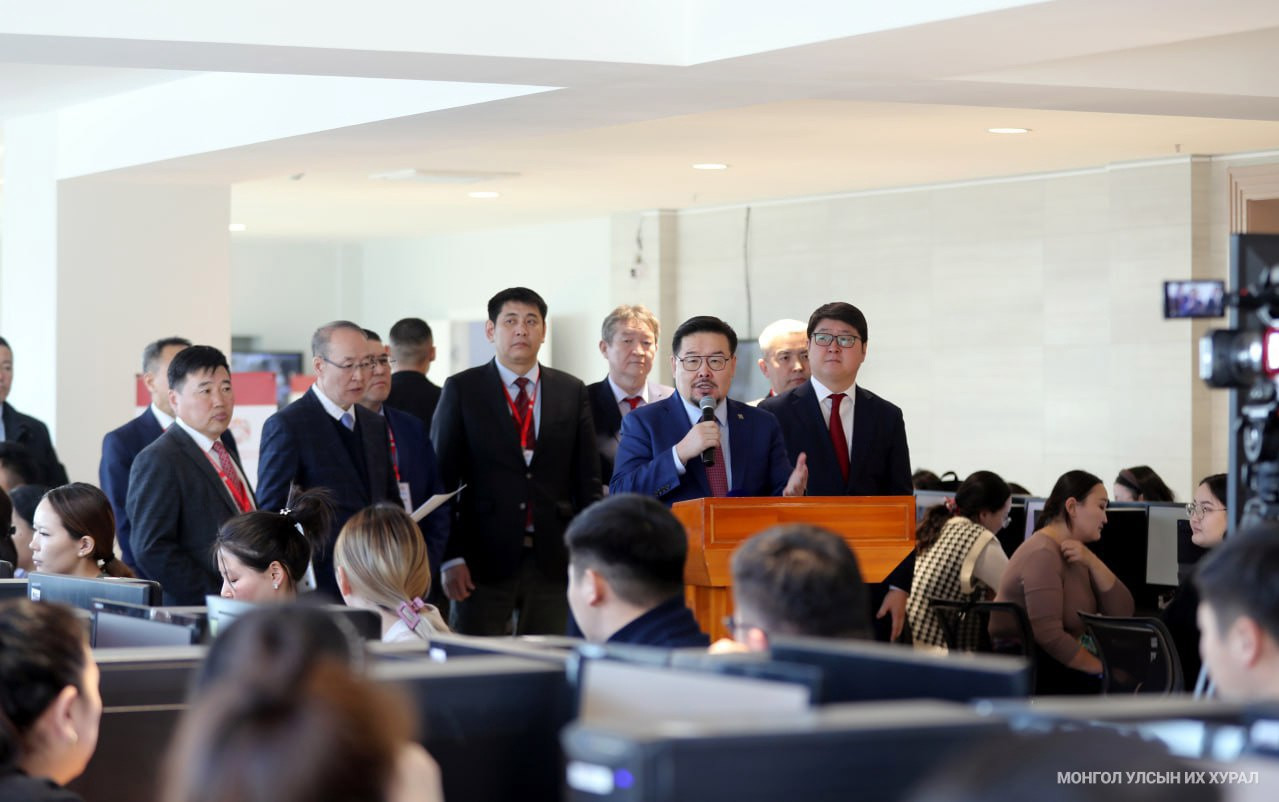 Г Занданшатар Ёс зүйтэй төрийн албан хаагч бол авлигагүй нийгмийн үндэс мөн