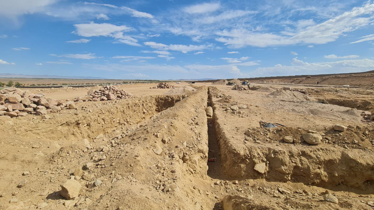 Эрдэнэбүрэнгийн УЦС: Зам тавьж, ажилчдын байр барьж эхэлжээ