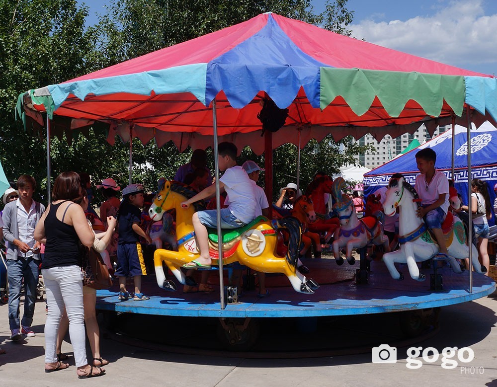 Төв цэнгэлдэх хүрээлэнд хүүхэд хөгжөөх олон зүйл байна