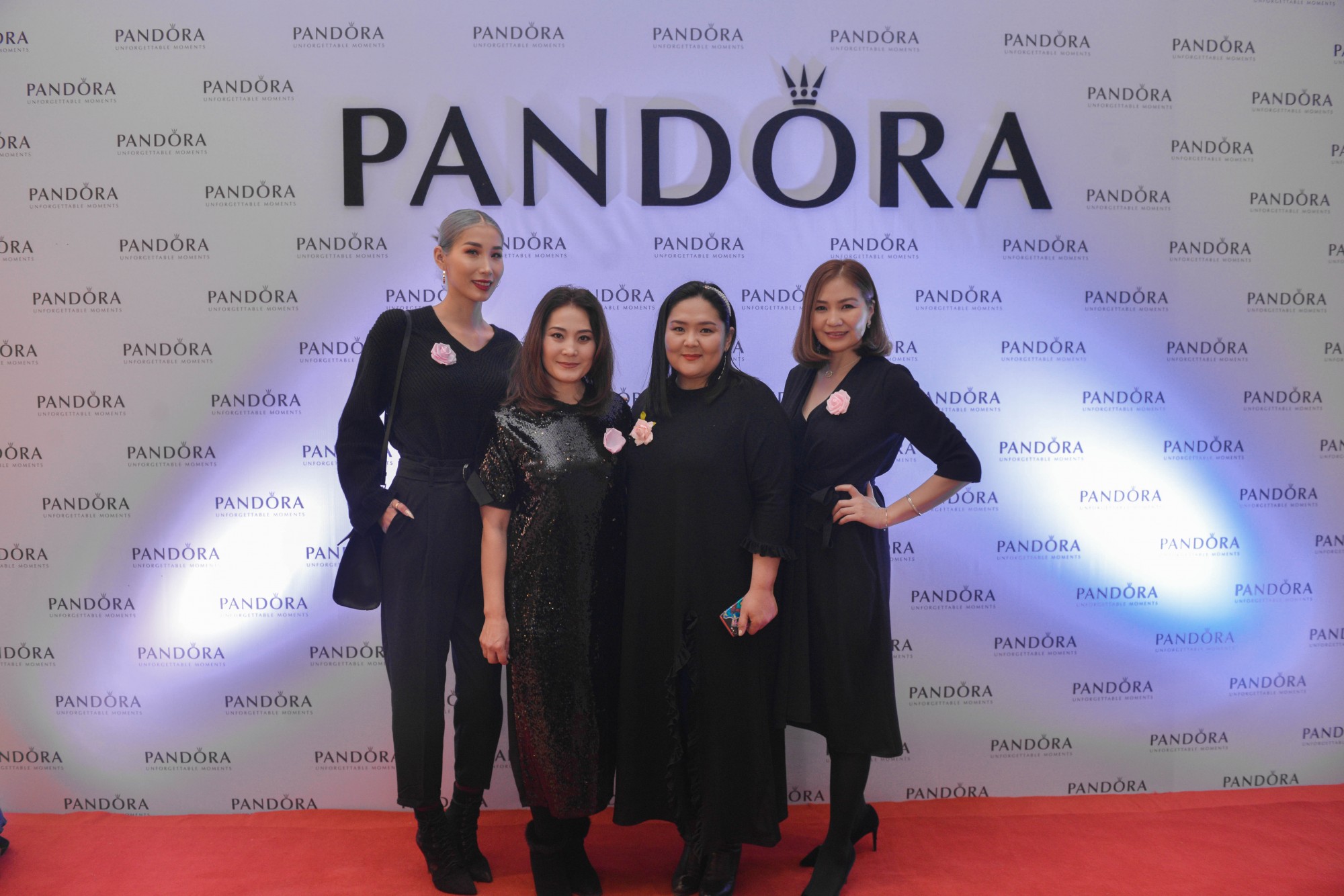 Мартагдашгүй мөчүүдэд үргэлж хамт байх PANDORA Монголд нээлтээ хийлээ