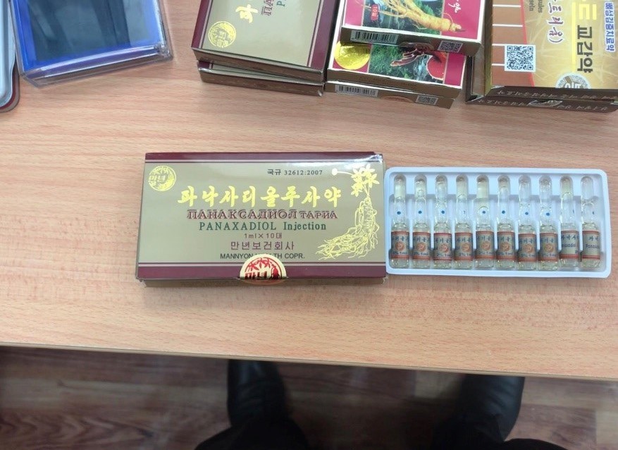 Улсын хилээр гаргахыг хориглосон ч 87 кг байгалийн чулуу гаргахаар завджээ