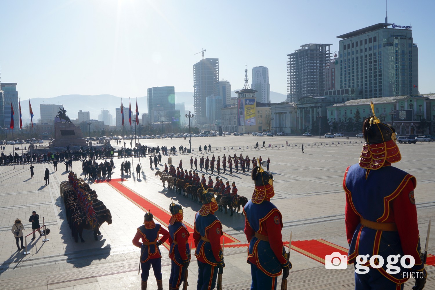 П.Очирбат: Урлагаар Америк, Европыг байлдан дагуулж буй залуусыг ...