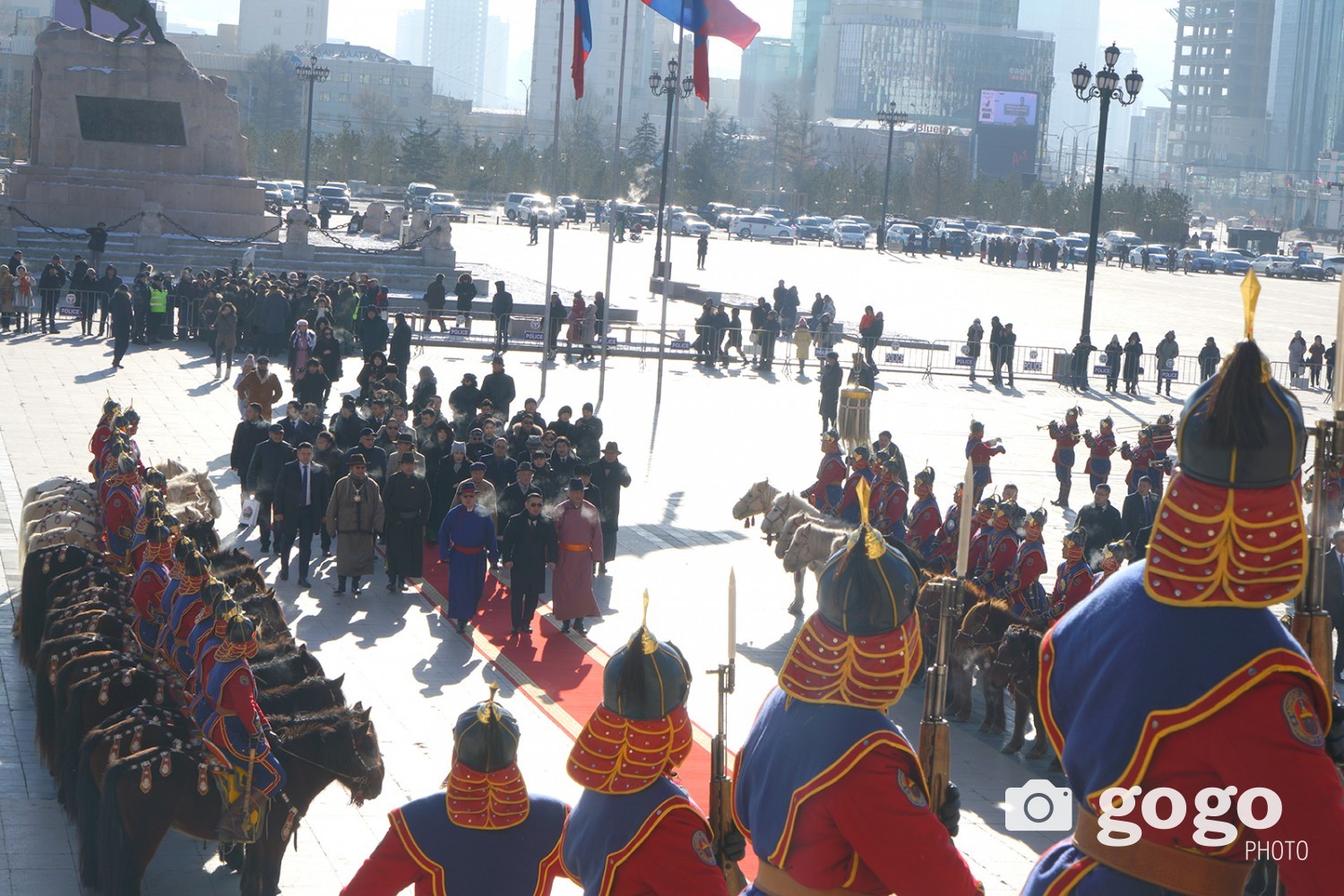 П.Очирбат: Урлагаар Америк, Европыг байлдан дагуулж буй залуусыг ...