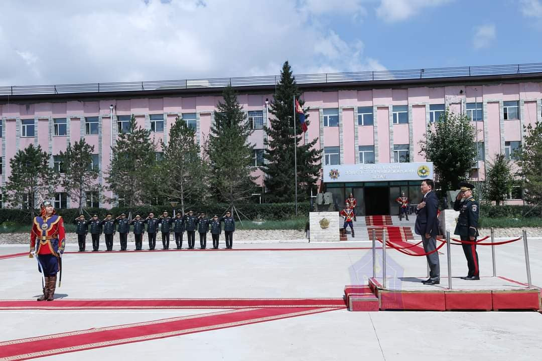 Батлан хамгаалахын сайд Г Сайханбаяр ЗХЖШ ын үйл ажиллагаатай танилцлаа