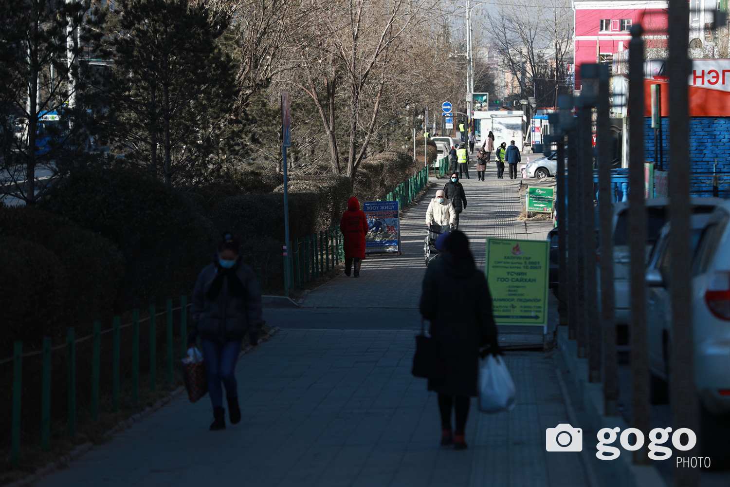 ФОТО: Хот доторх тээврийн хэрэгсэл, явган хүний хөдөлгөөнийг чангатгав