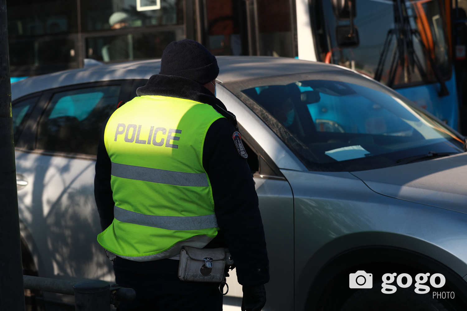 ФОТО: Хот доторх тээврийн хэрэгсэл, явган хүний хөдөлгөөнийг чангатгав