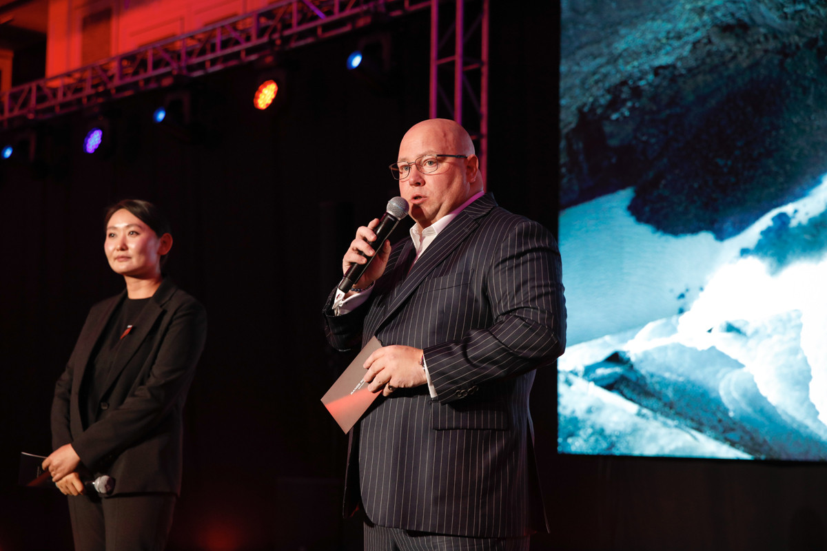 Старчейз Автомотив Лимитд ХХК Шинэ Range Rover Sport загварыг танилцууллаа