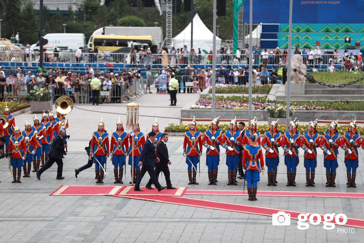 Киргиз Улсын Ерөнхийлөгч С Н Жапаровыг угтан авав