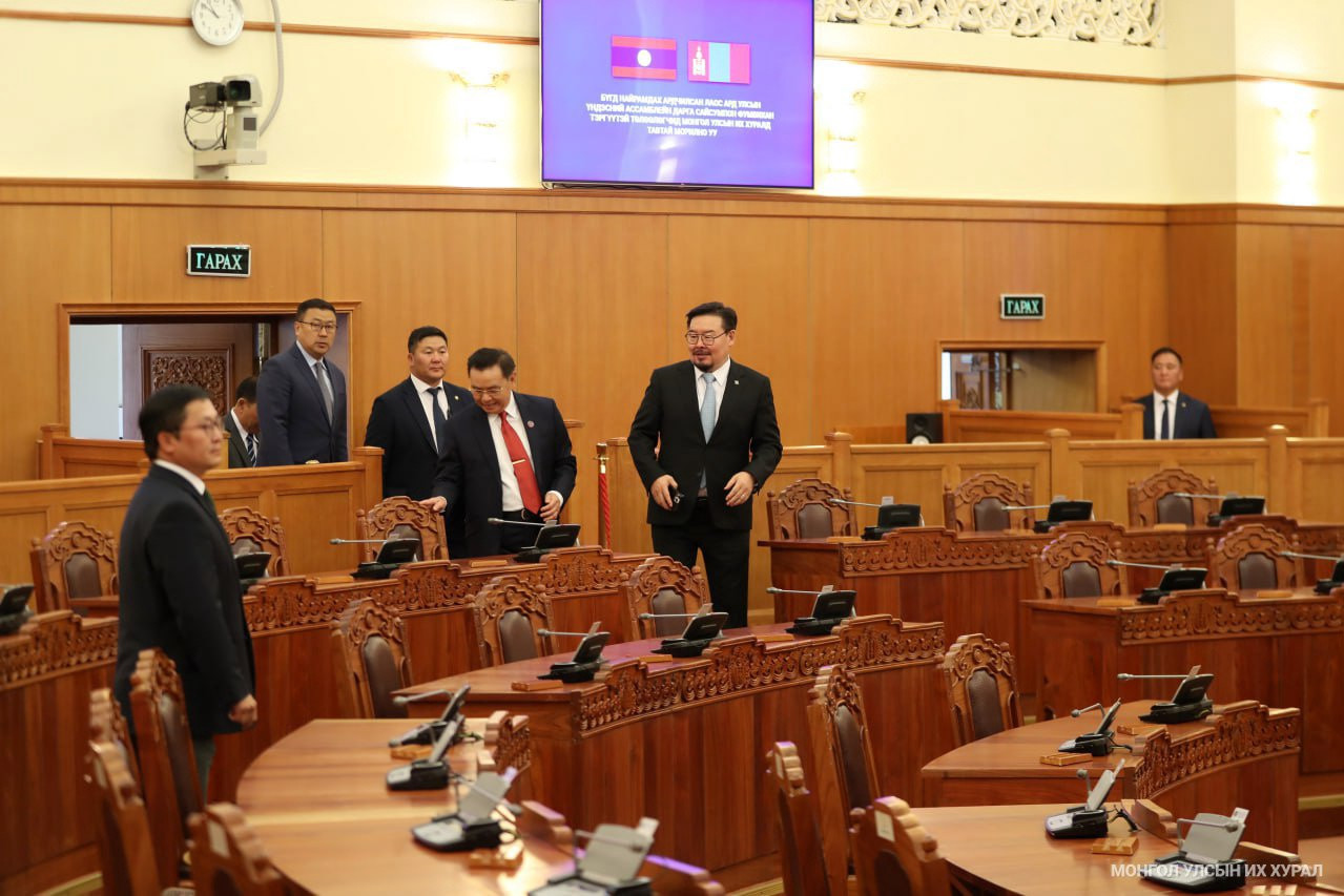 Хамтын ажиллагааны санамж бичигт гарын үсэг зурав