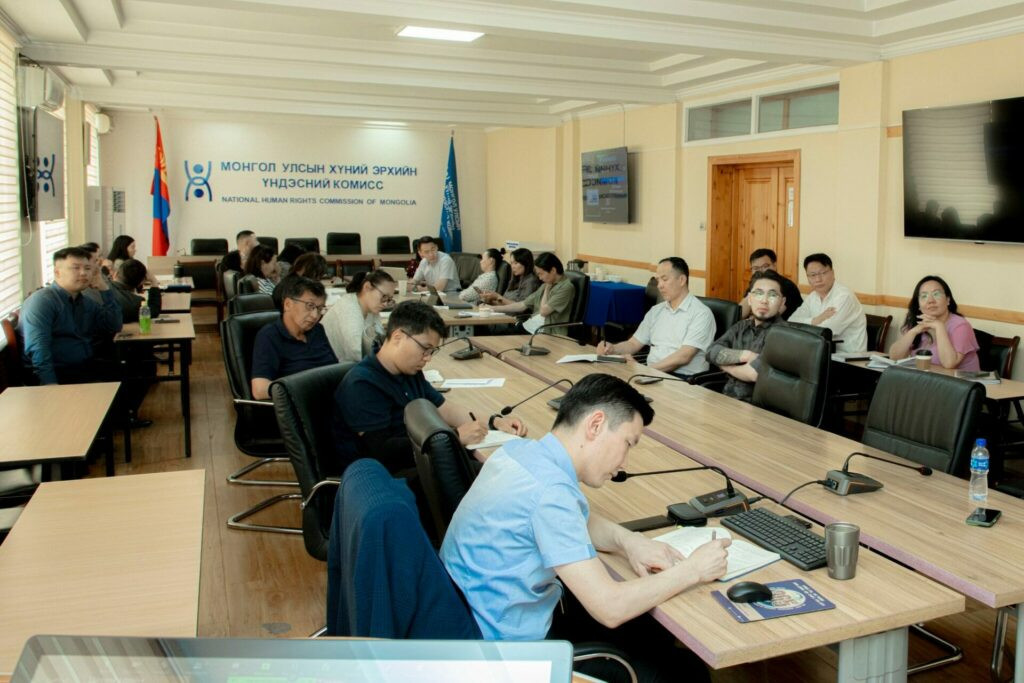 70 000 гаруй төрийн албан хаагч ЕБС ийн сурагч иргэд цахим ур чадвар