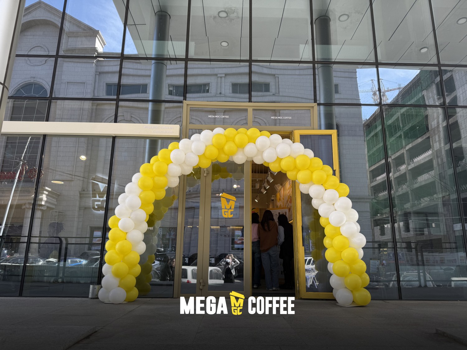 Mega-MGC Coffee зургаа дахь салбараа амжилттай нээлээ