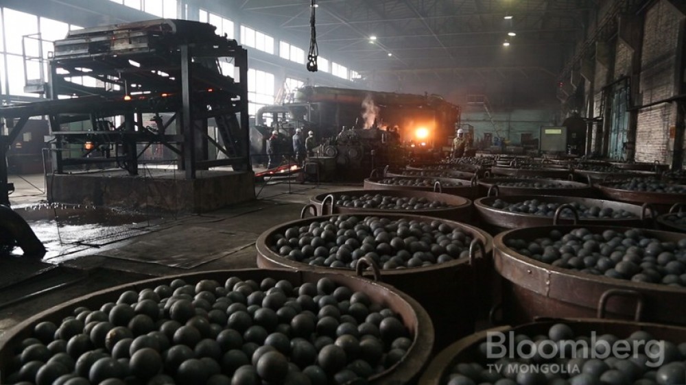 Эрдэнэт үйлдвэр 100 мм ийн голчтой ган бөмбөлөг үйлдвэрлэж эхэлжээ