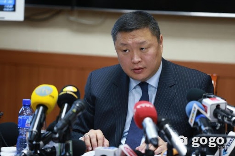 Б Хурц нарт холбогдох хэргийг анхан шатны шүүх дахин хэлэлцэнэ