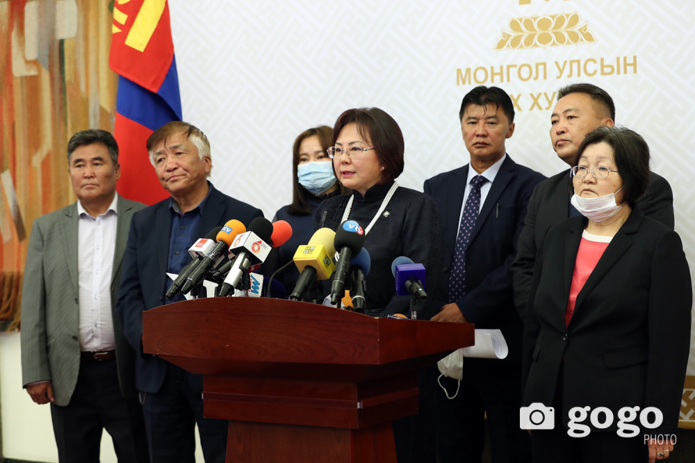 С Одонтуяа Ю Цэдэнбал А Филатова нарыг албан ёсоор цагаатгуулахаар шүүхэд хандаж байна