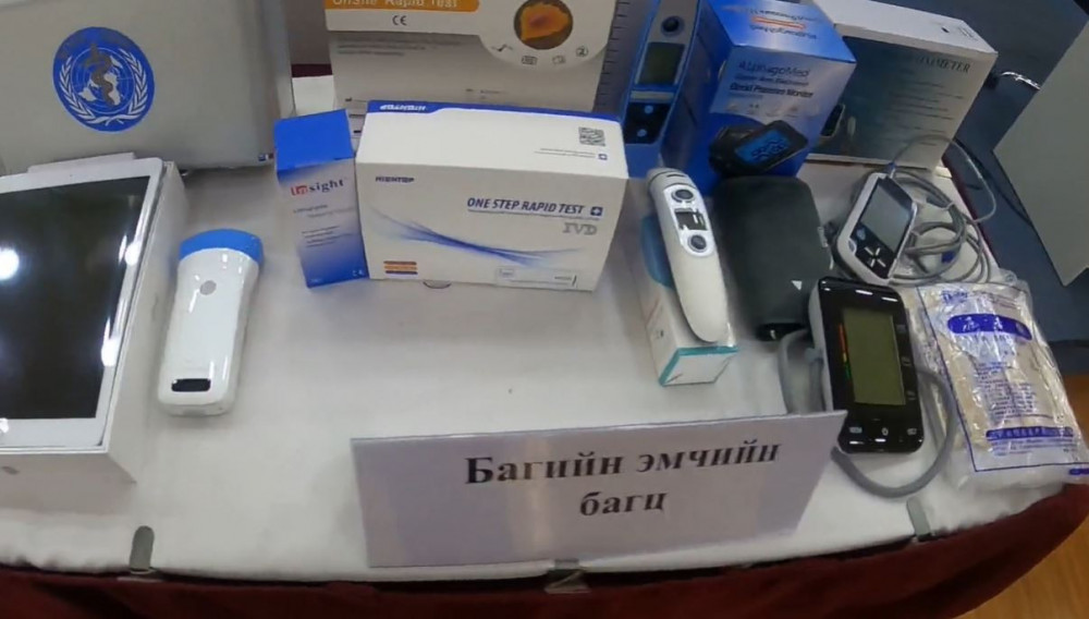 6 8 тэрбум төгрөгийн эмнэлгийн тоног төхөөрөмж хүлээлгэн өглөө