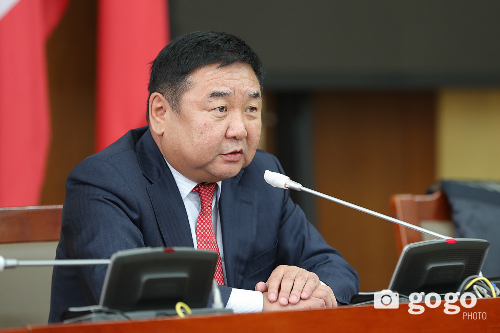 Аh ын даргаар Д Ганбатыг бүртгүүлэх өргөдөл Дээд шүүхэд өгчээ
