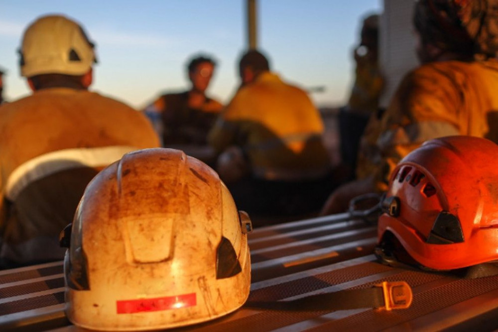 Эрдсийн эрэлтийг урт хугацаанд хангаж чадна гэж уул уурхайн салбарынхан ...