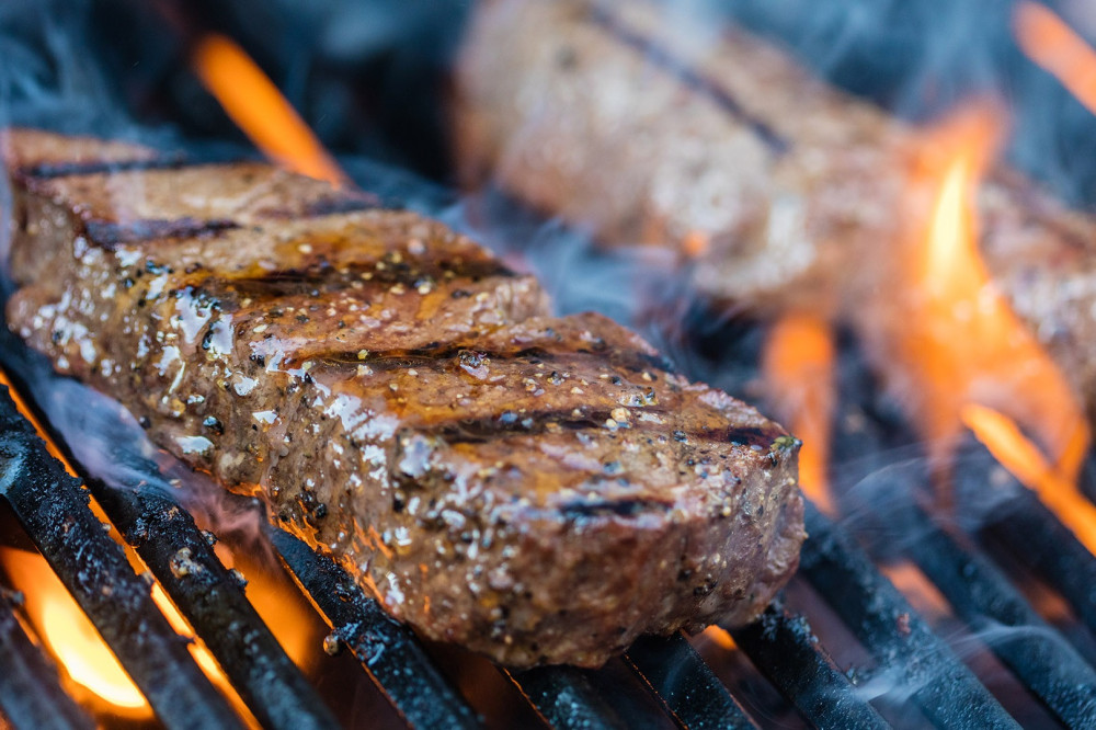 НҮБ Хүлэмжийн хийн ялгарлыг бууруулахын тулд махны хэрэглээгээ багасгах хэрэгтэй