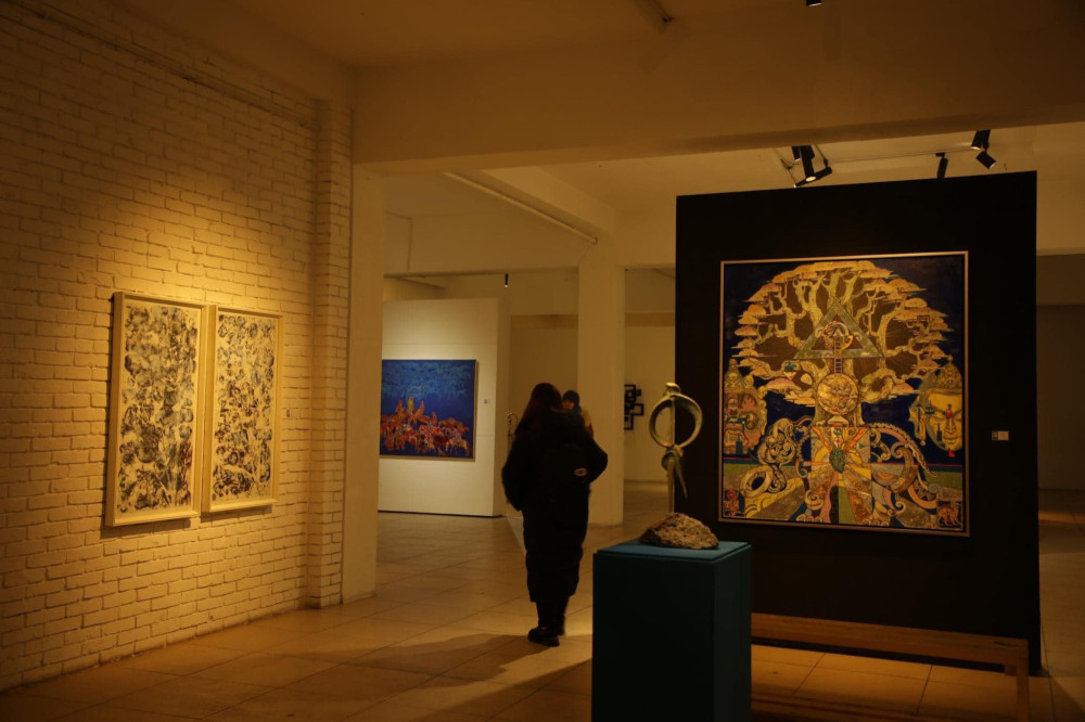 Оны шилдэг бүтээлийн үзэсгэлэнг дэлгэлээ