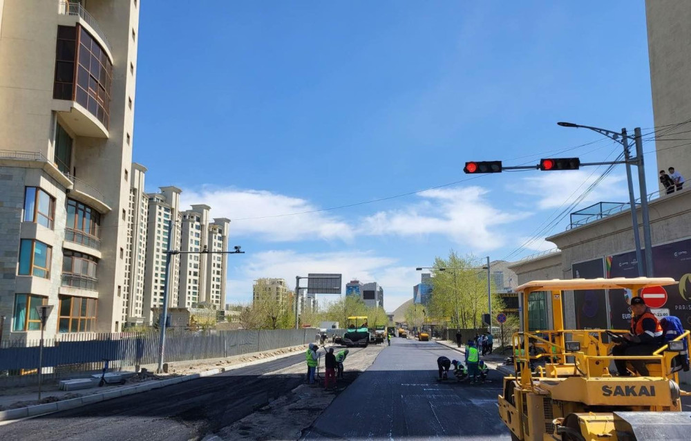 Зайсангийн 4 замын уулзвараас Буган халиун рестораны уулзвар хүртэлх авто замыг хааж