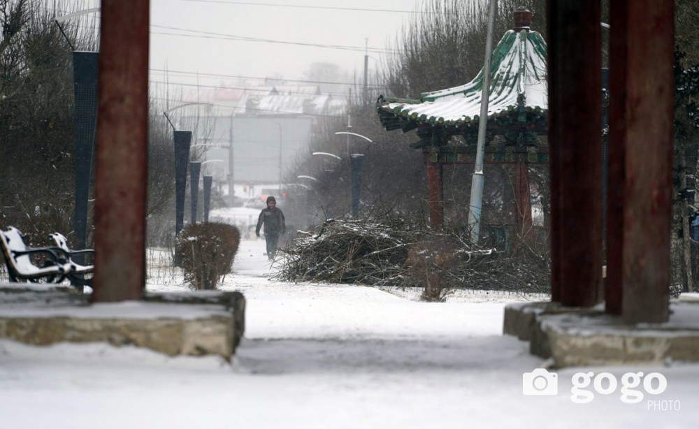 СЭРЭМЖЛҮҮЛЭГ: Нутгийн зарим хэсгээр цас орж, цасан шуурга шуурна