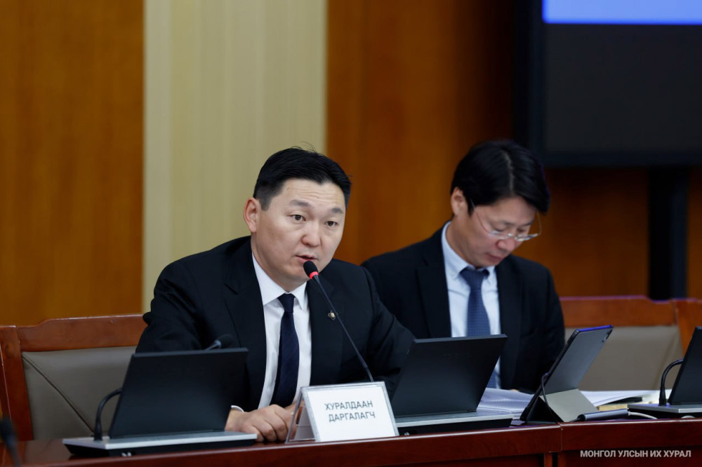 Тусгай хяналтын дэд хорооны даргаар УИХ ын гишүүн Б Энхбаярыг сонголоо