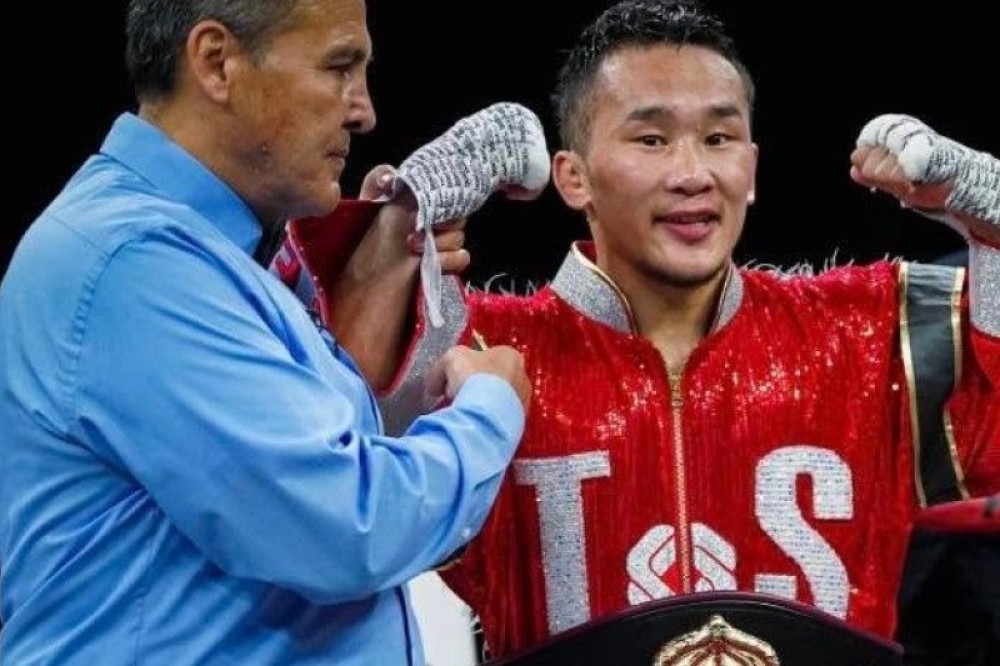 E. Tsendbaatar successfully defends North American Championship Belt