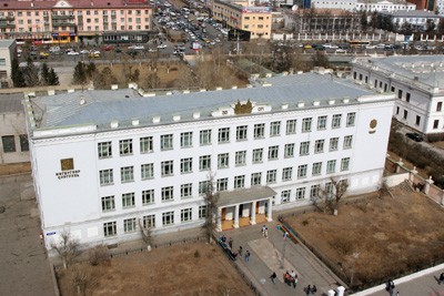 Ирээдүйн иргэд сургууль завсардсаар л